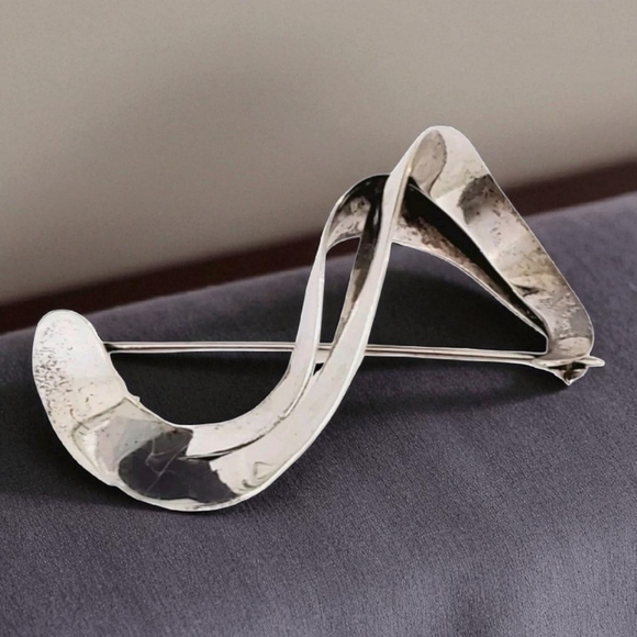 Sandra Baker | Jewelry | Vintage 2 Brooch Sandra Baker Modernist Curved ...